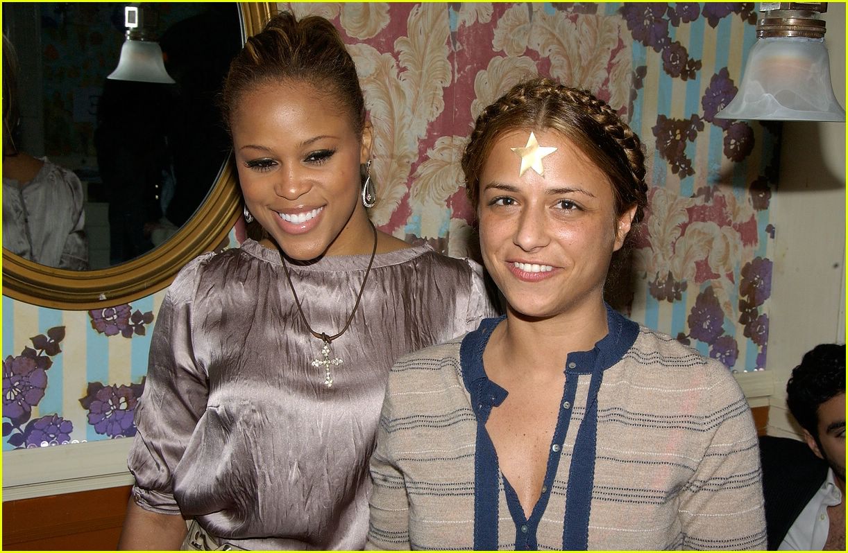 Eve, Cassie & Mindy Cheer On Charlotte: Photo 2419483 | Cassie Ventura ...