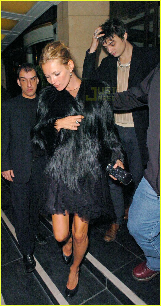 Kate Moss is on the Prowl: Photo 2418450 | Kate Moss, Pete Doherty Photos | Just Jared ...