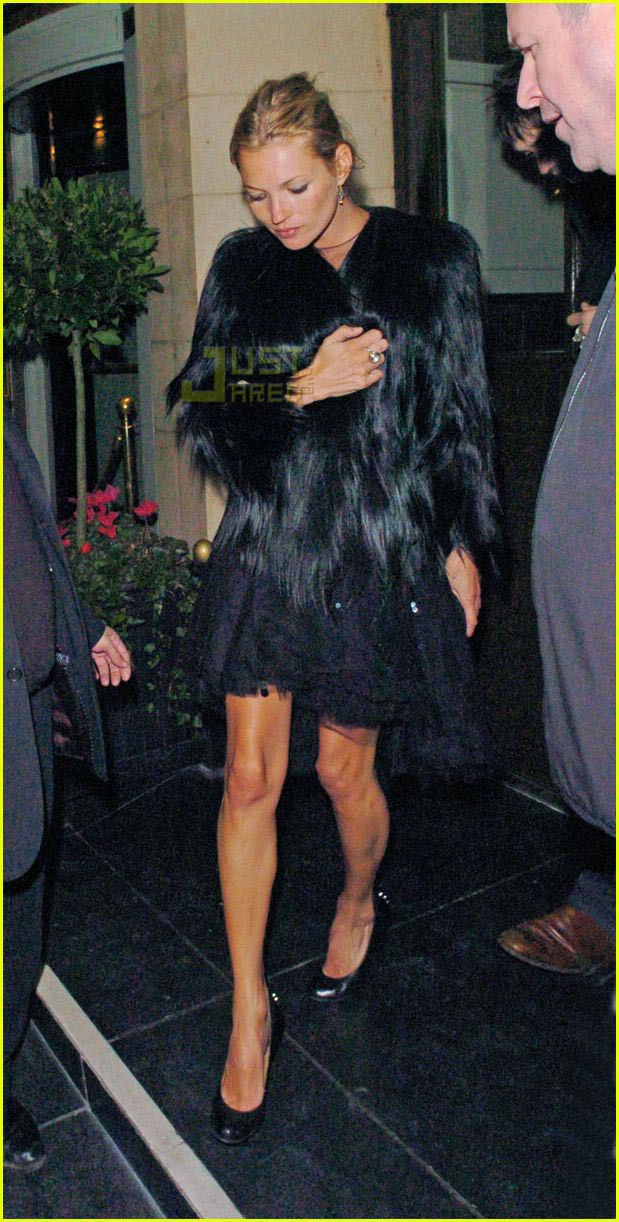 Kate Moss is on the Prowl: Photo 2418451 | Kate Moss, Pete Doherty Photos | Just Jared ...