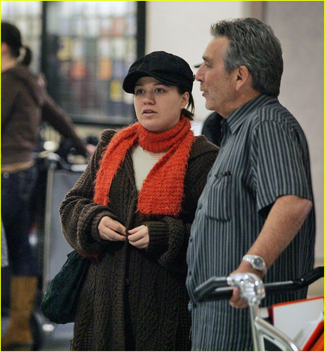 Kelly Clarkson Dresses Down: Photo 2419339 | Kelly Clarkson Photos ...