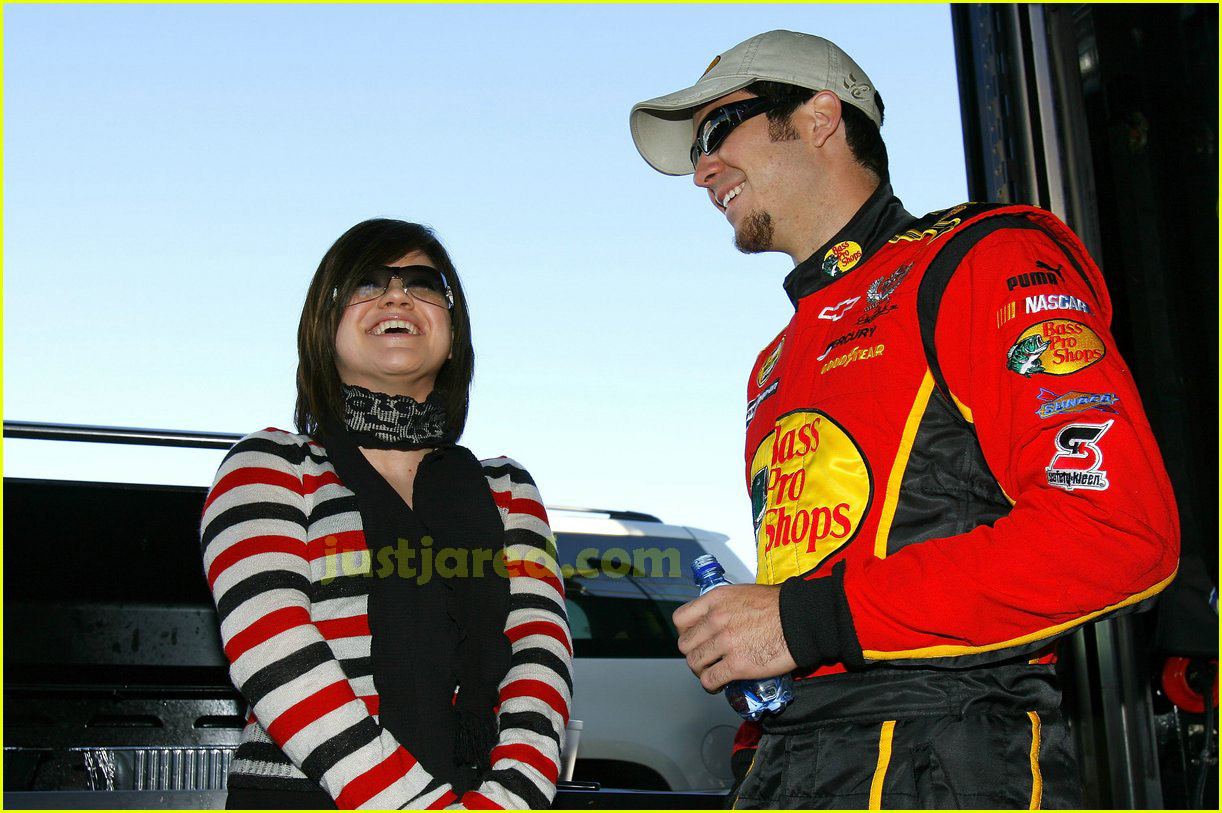 Kelly Clarkson Revs Up NASCAR: Photo 2418034 | Kelly Clarkson Photos ...