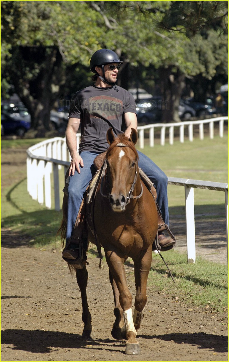 Hugh Jackman is Such a Stallion: Photo 2414302 | Hugh Jackman Photos ...