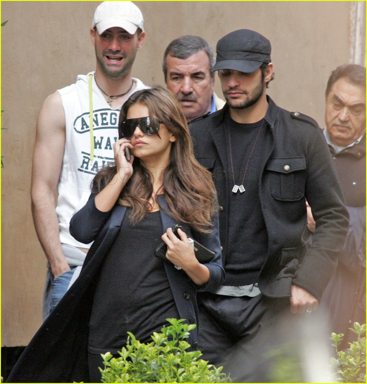 Monica and Her Main Man: Photo 79981 | Monica Cruz Photos | Just Jared ...