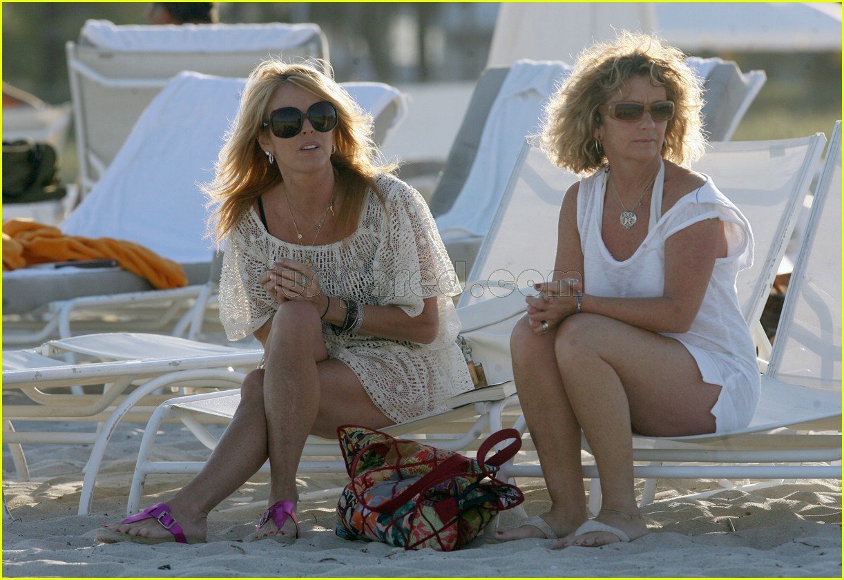 Lohan Family Vacation... Without Lindsay: Photo 96991 | Aliana Lohan, Cody Lohan, Dina Lohan ...