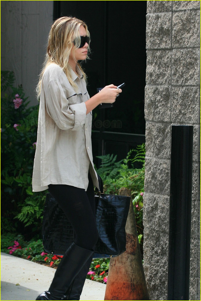 Ashley Olsen Works "The Row": Photo 91631 | Ashley Olsen, Olsen Twins ...