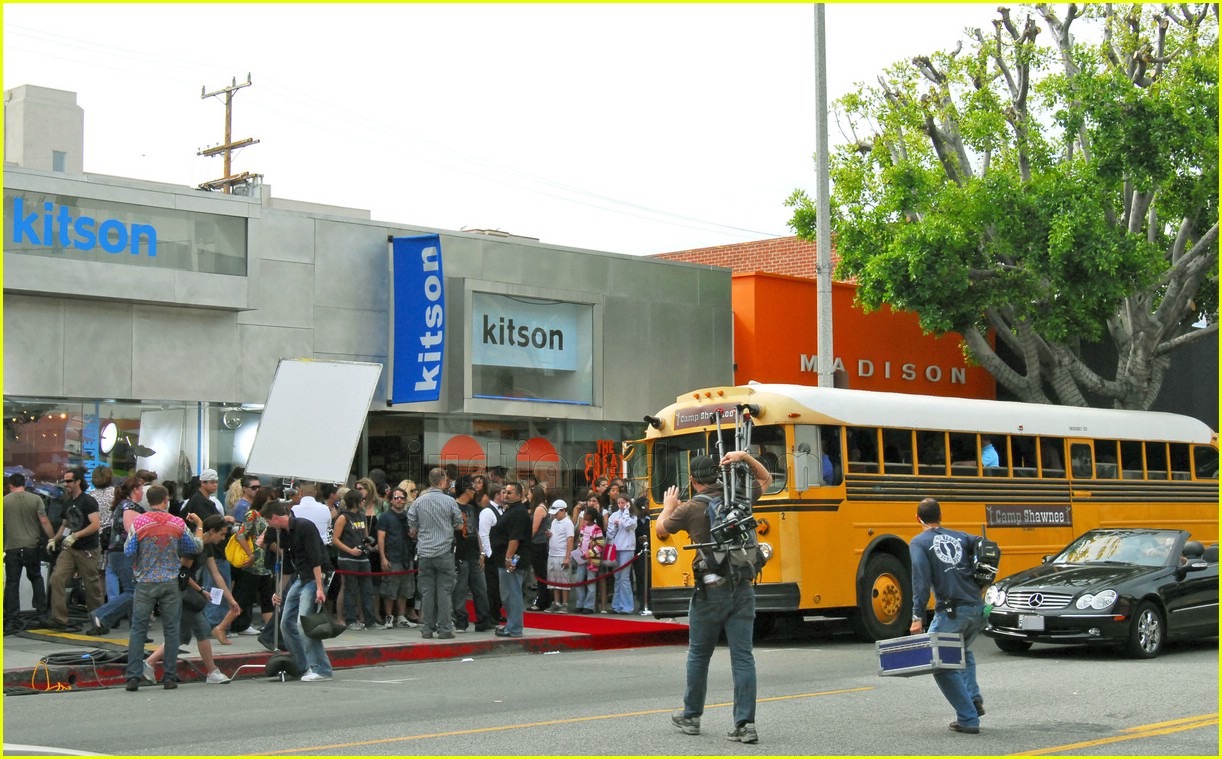 Paris Employs Perry Poppins!: Photo 100921 | Britney Spears, Jude Law ...