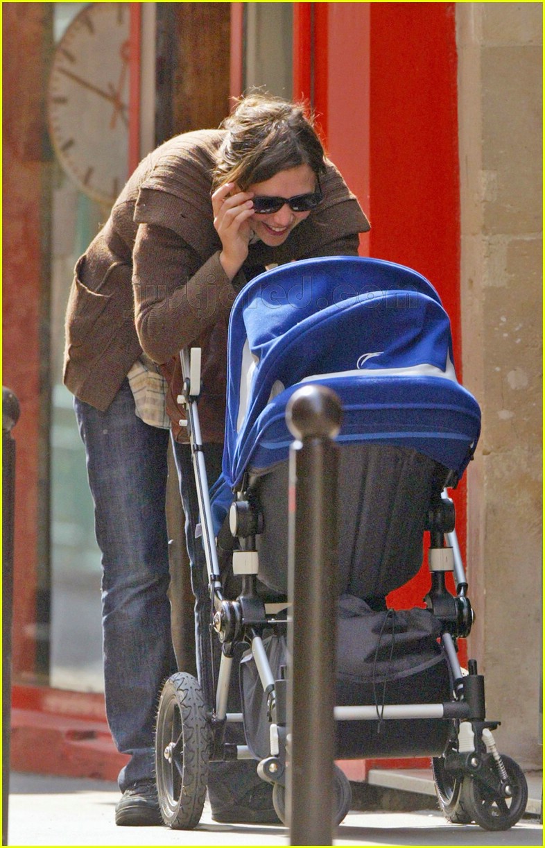 Ramona the Brave Takes Paris: Photo 87721 | Celebrity Babies, Maggie ...