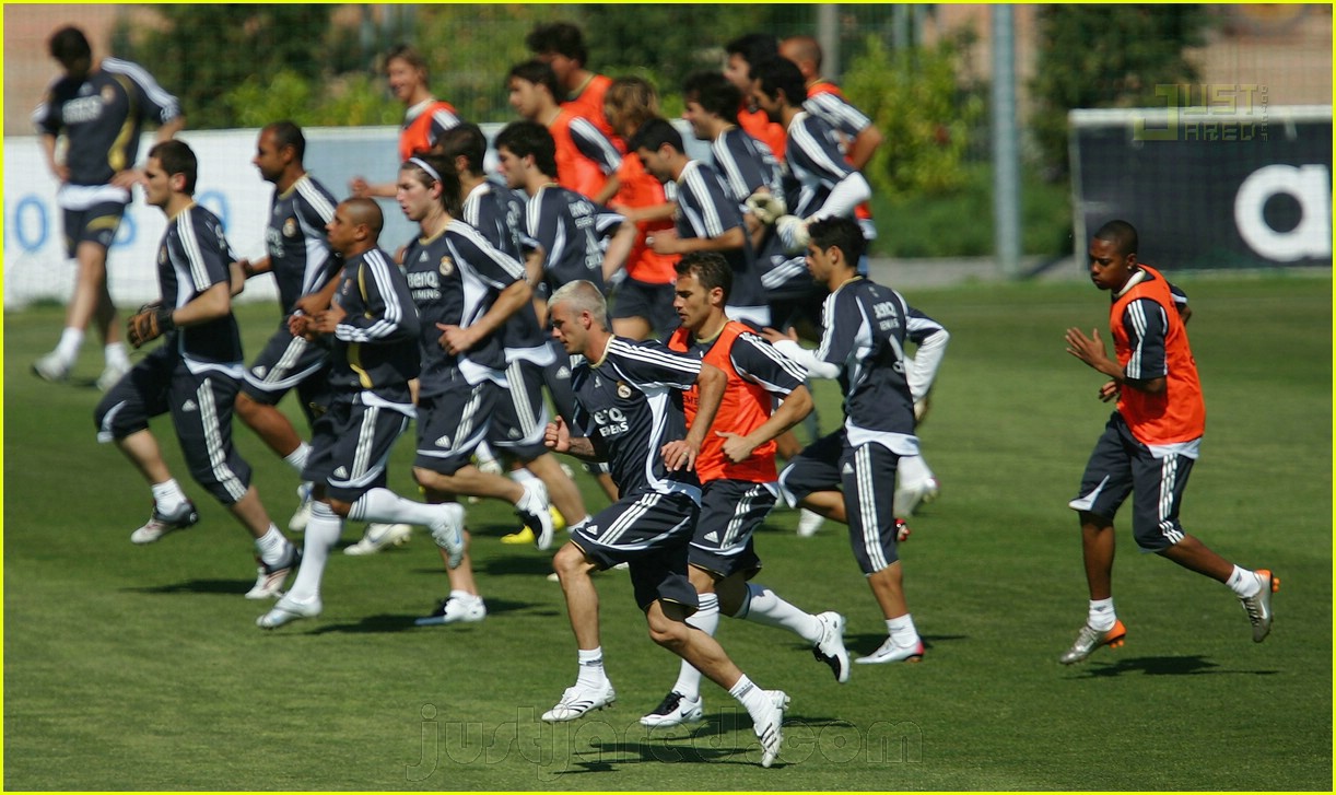 Vix: My Cupcakes Won't Be Up to Standard: Photo 165241 | David Beckham ...