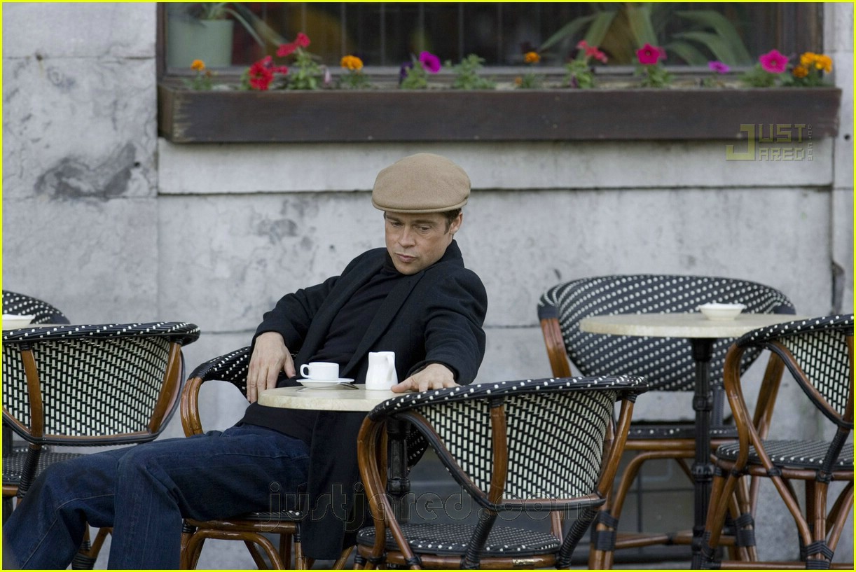 Brad Pitt's Sexy Smirk: Photo 402251 | Photos | Just Jared: Celebrity ...