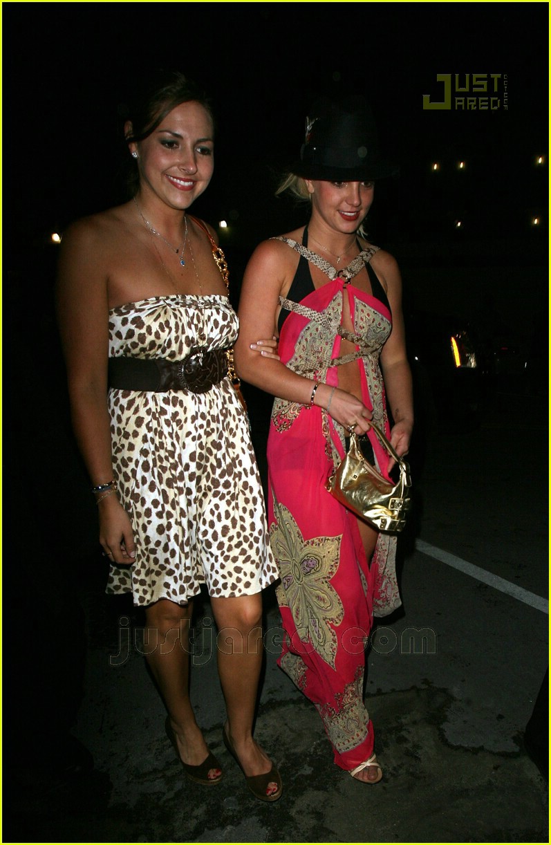 Britney Bears Bikini-Clad Body in Miami: Photo 180131 | Bikini, Britney ...