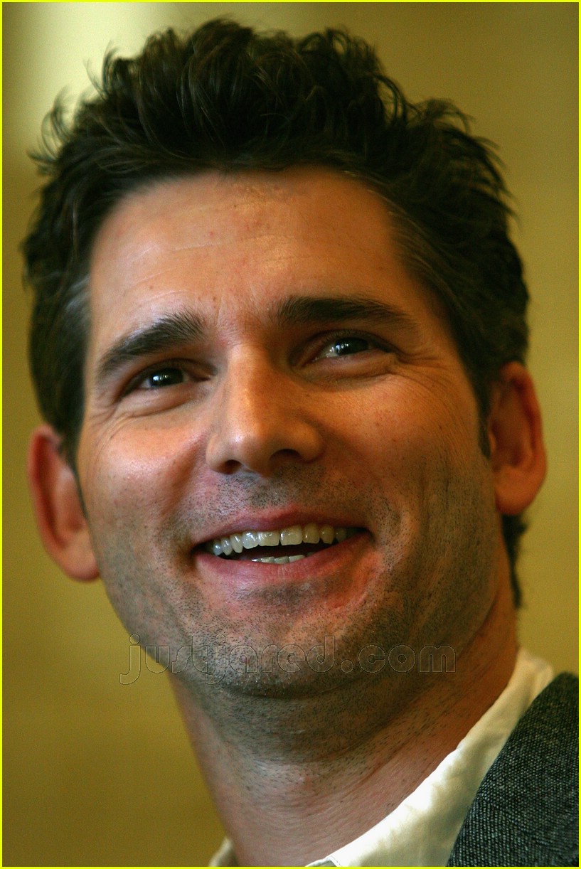 Eric Bana At The Premiere of Romulus, My Father: Photo 195201 | Eric ...