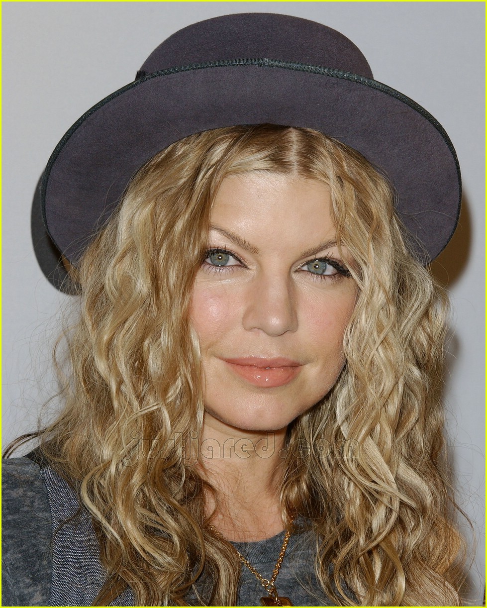Fergie Launches Lyric Culture: Photo 158881 | Fergie Photos | Just ...