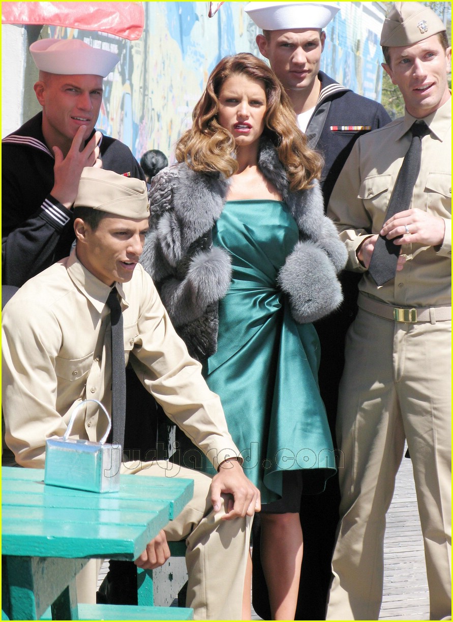 Jessica Simpson is a Balloon Babe: Photo 156221 | Jessica Simpson ...