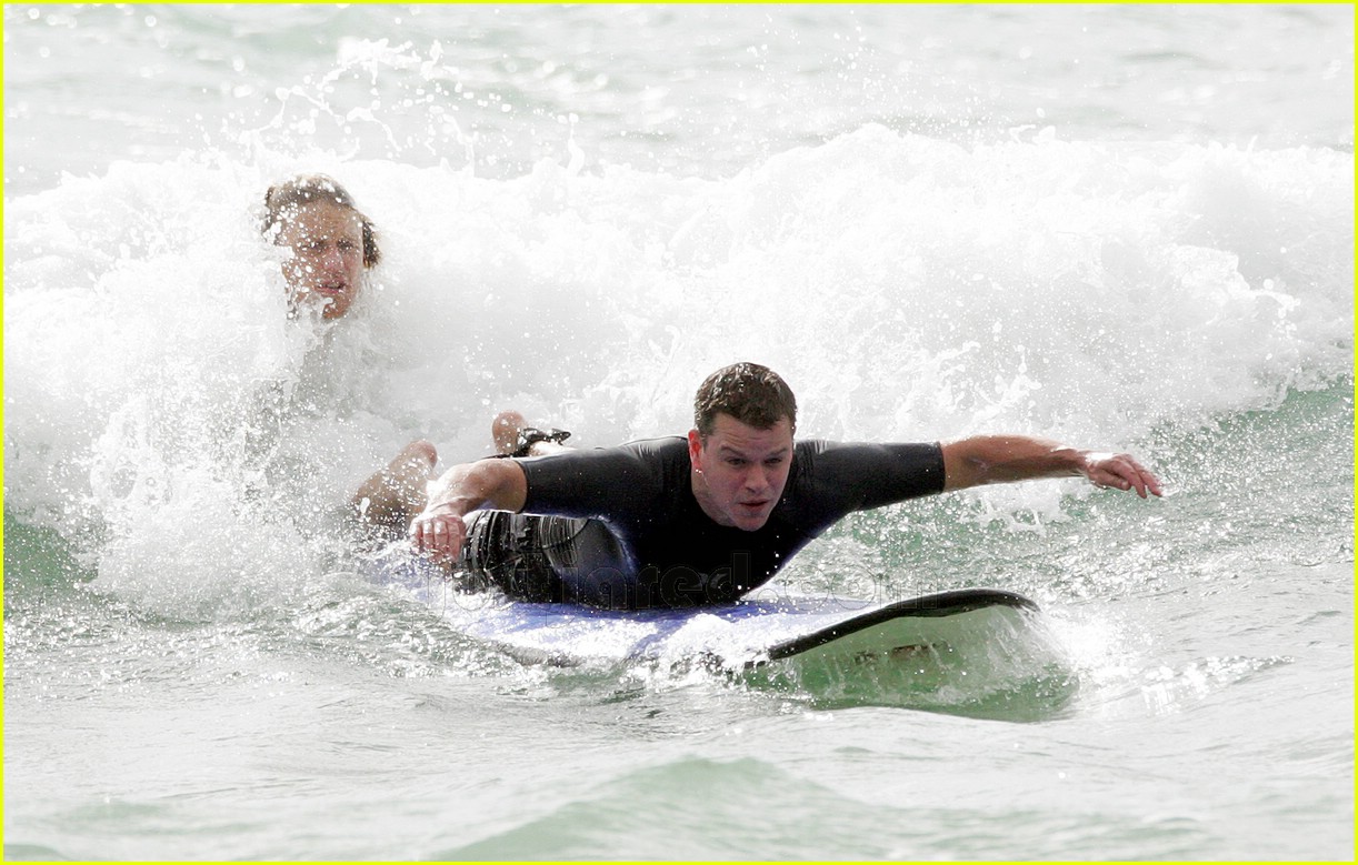 Affleck, Damon Hit the Surf: Photo 447331 | Ben Affleck, Matt Damon ...