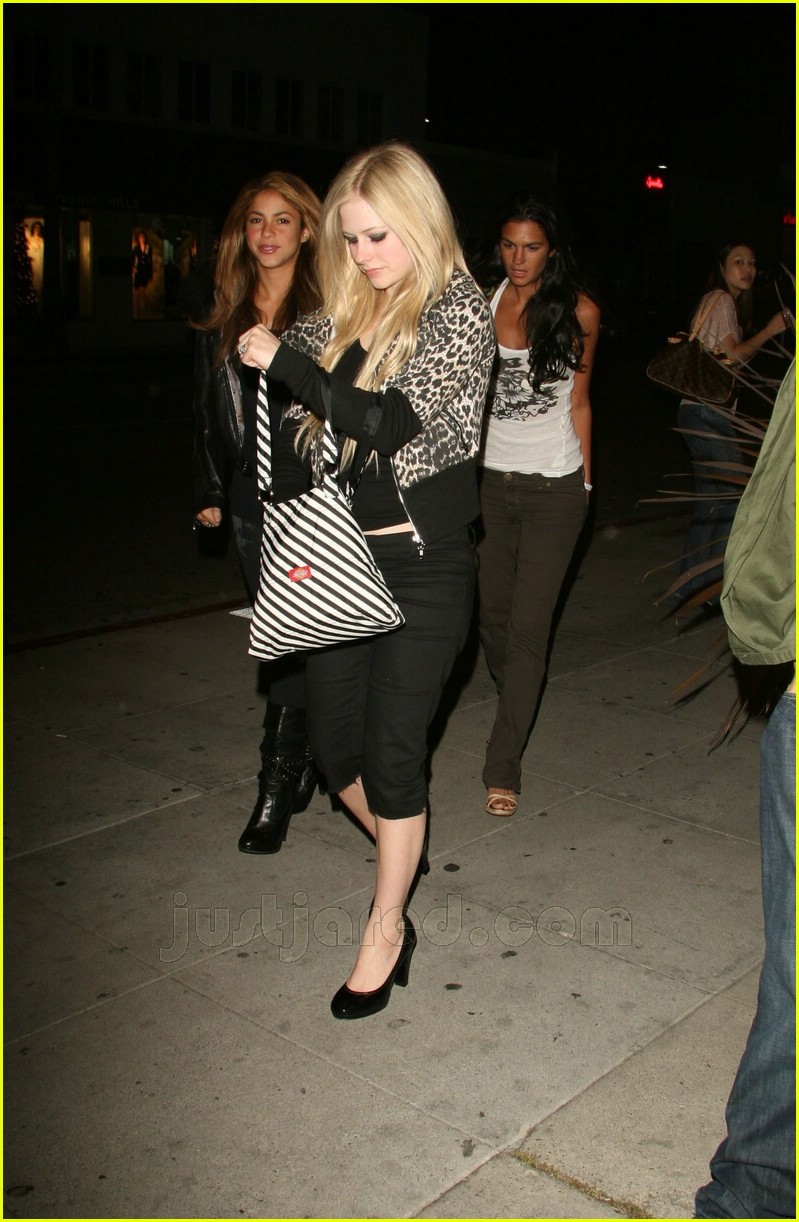 Avril + Shakira Duet in the Works?: Photo 429291 | Avril Lavigne ...