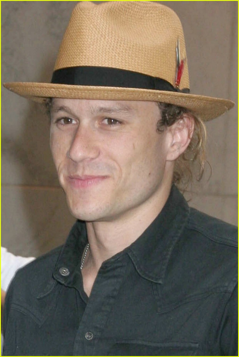 Batman's Dinner With the Joker: Photo 461211 | Photos | Just Jared ...