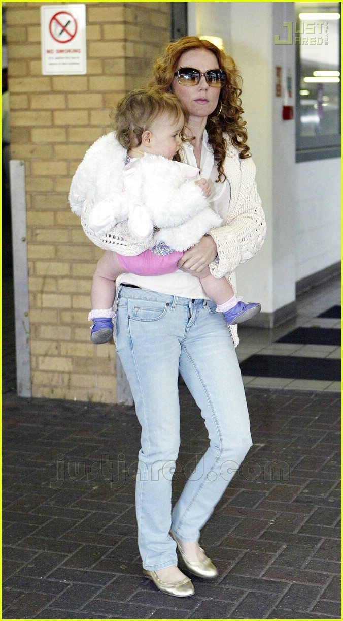 Geri & Bluebell's Shopping Spree: Photo 459021 | Bluebell Halliwell ...