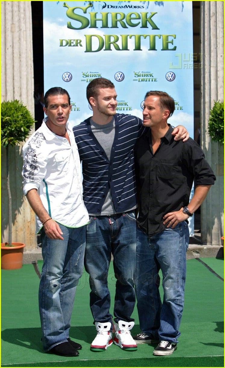 Justin Gets Cozy with Cameron -- Again!: Photo 427281 | Photos | Just ...