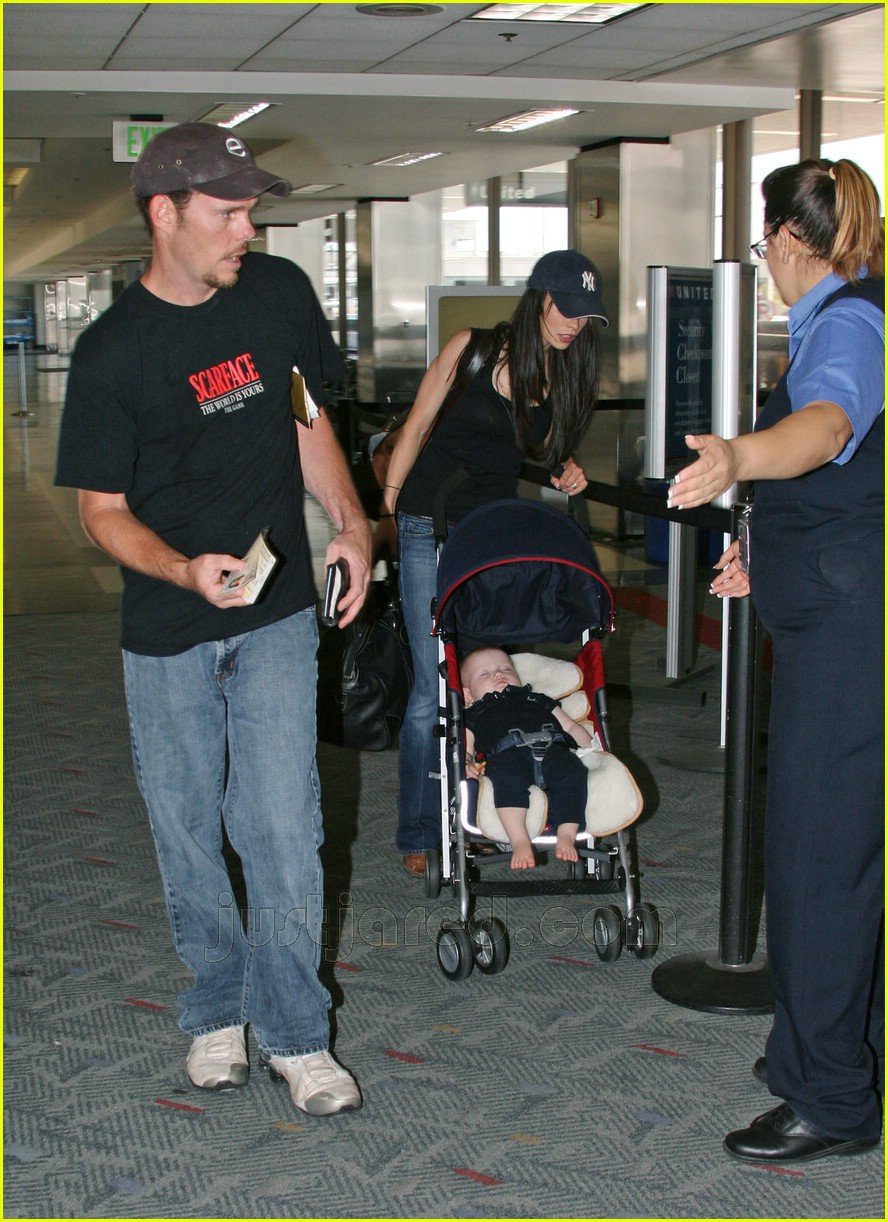 The Kevin Dillon Entourage: Photo 432161 | Kevin Dillon Photos | Just ...