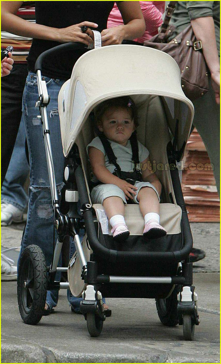 Isabella Damon Turns One!: Photo 431051 | Photos | Just Jared ...