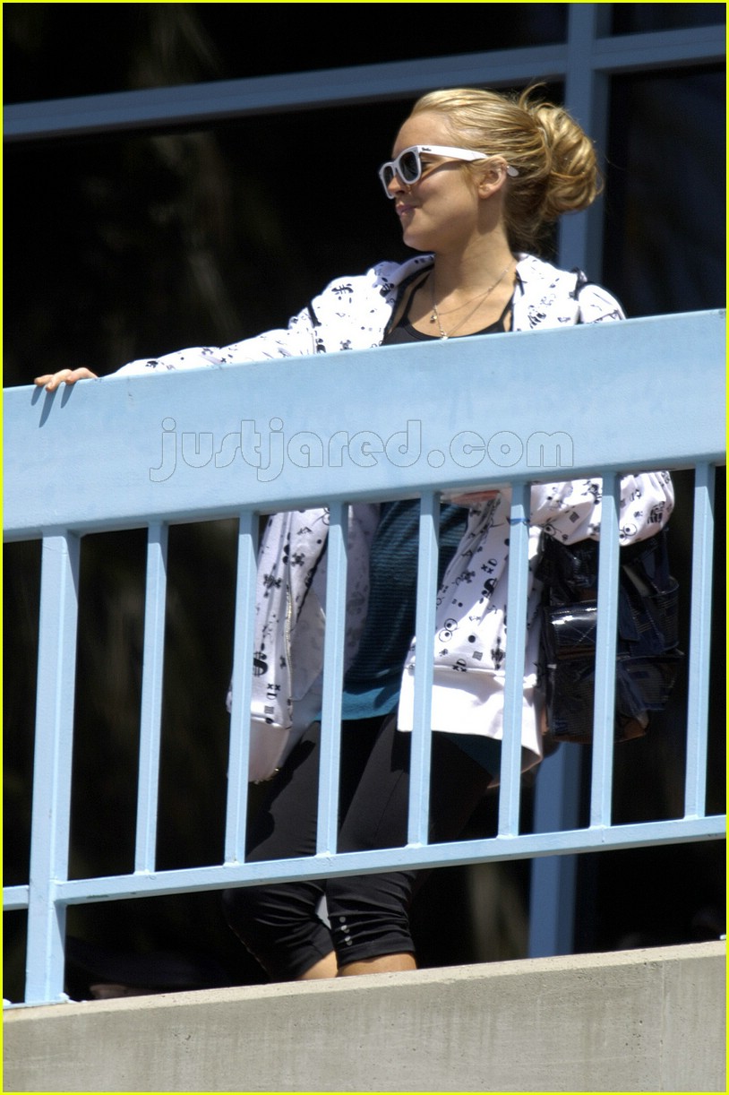 Lindsay's Thursday Morning Stretch: Photo 429201 | Lindsay Lohan Photos ...