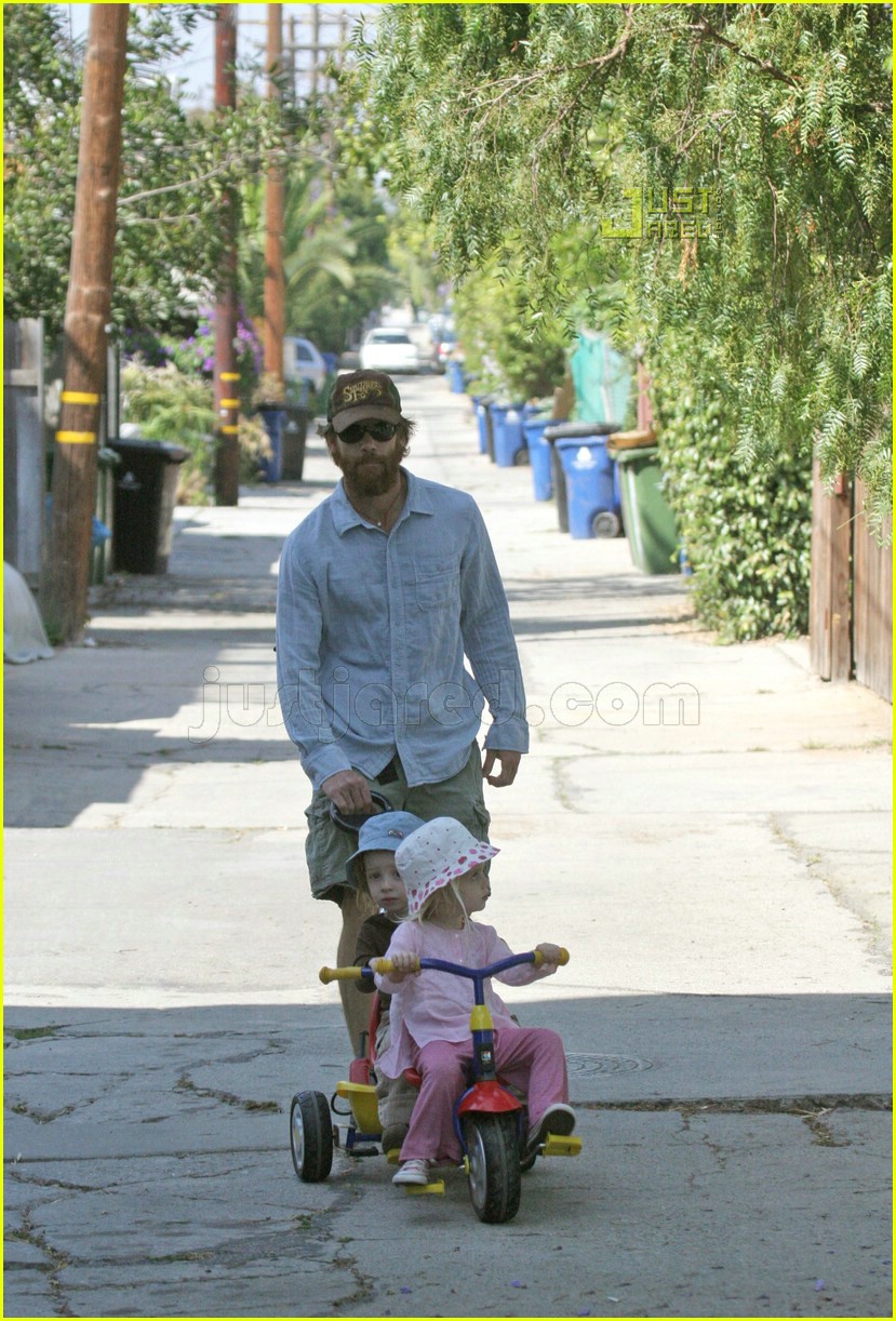 Julia Roberts' Twins Go For a Spin: Photo 455521 | Celebrity Babies ...