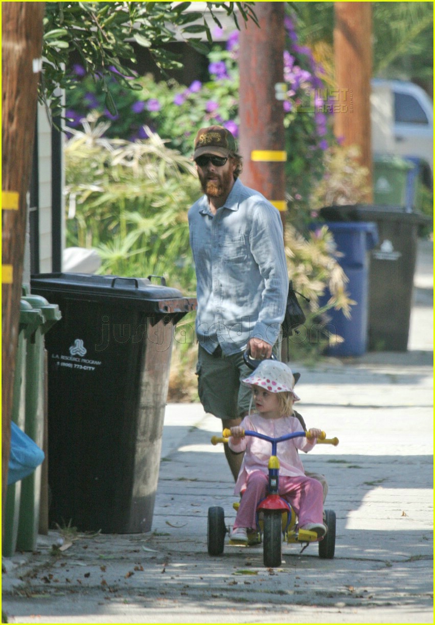 Julia Roberts' Twins Go For a Spin: Photo 455561 | Celebrity Babies ...