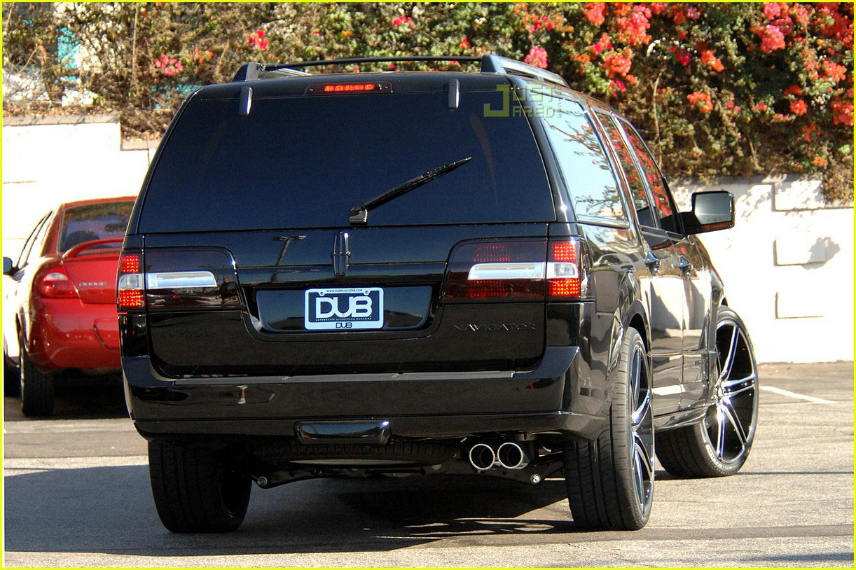 David Beckham's Customized Lincoln Navigator: Photo 498071 | Pictures ...