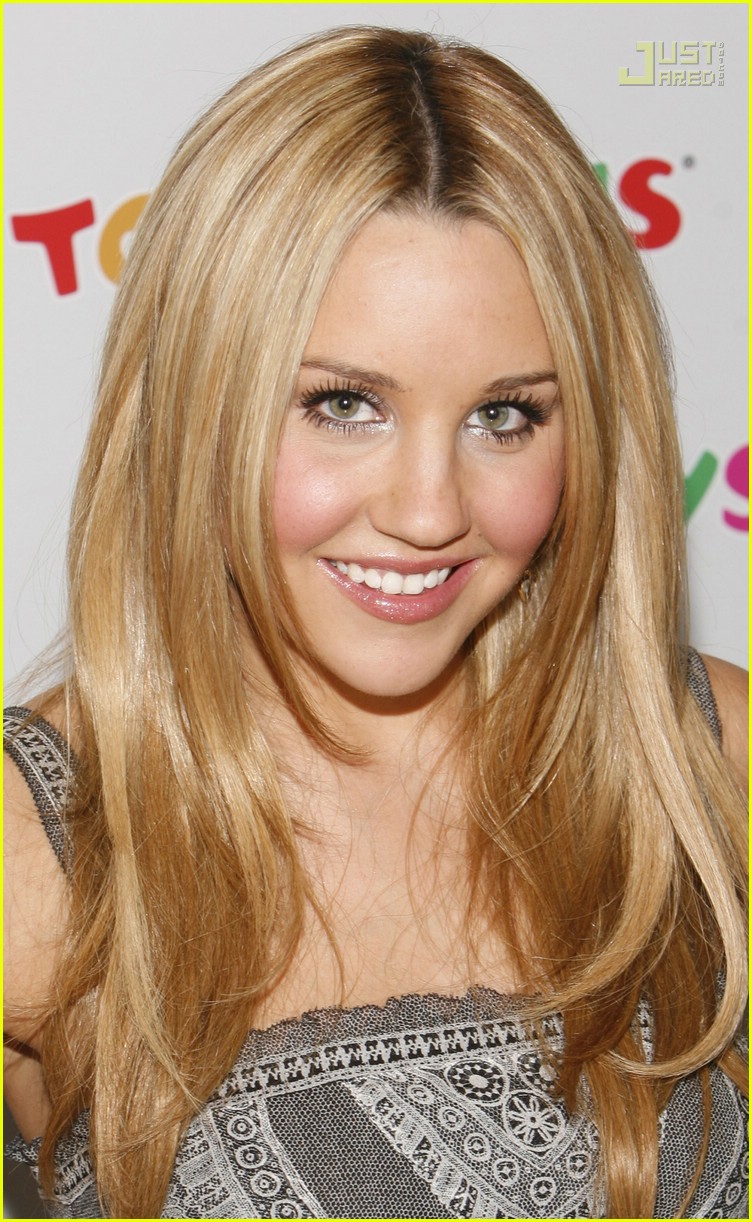 Photo: amanda bynes doll 19 | Photo 494911 | Just Jared: Entertainment News