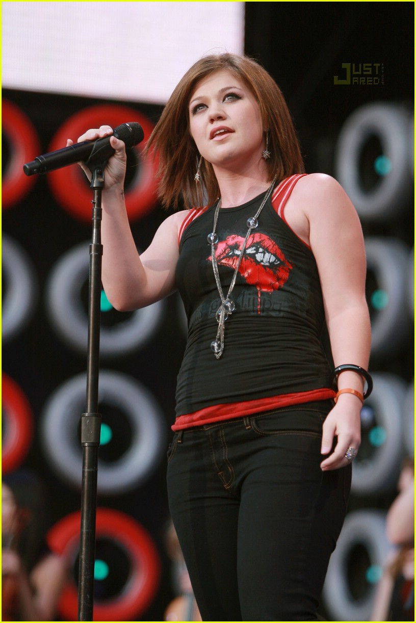 Kelly Clarkson @ Live Earth: Photo 479111 | Kelly Clarkson Photos ...