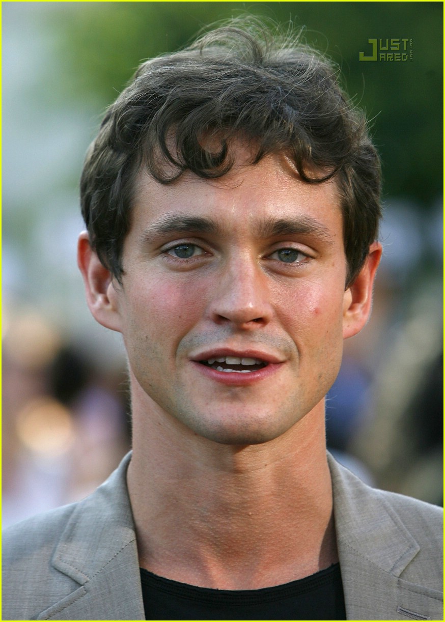 Hugh Dancy @ 'Stardust' Premiere: Photo 512691 | Hugh Dancy Photos ...
