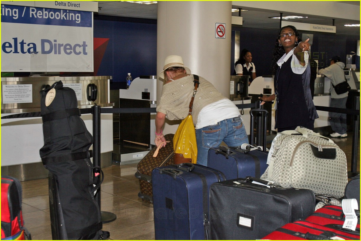 Cameron Diaz to Appear for Divorce Trial: Photo 465661 | Cameron Diaz ...