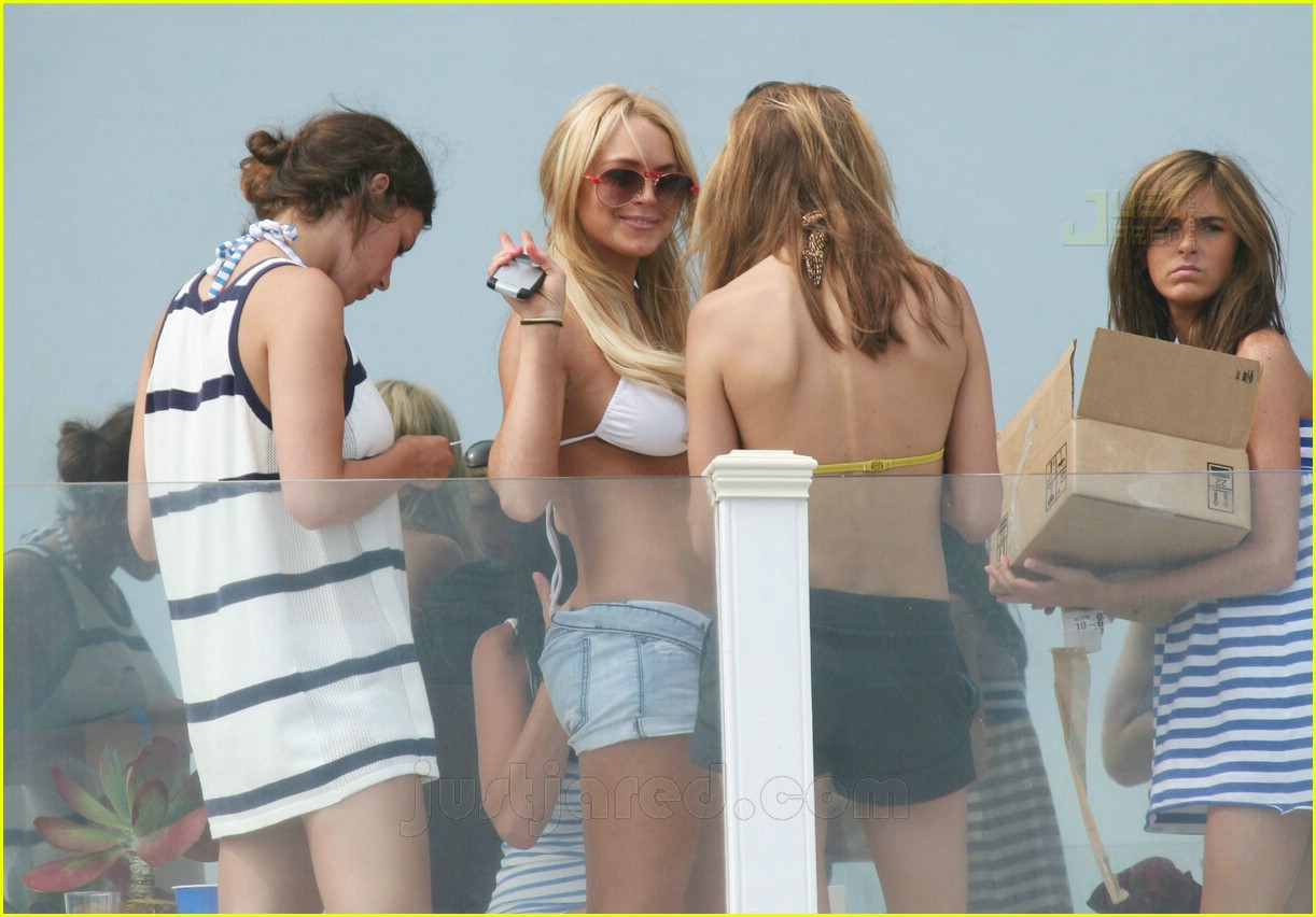 Lohan Family @ Fourth of July Party: Photo 473561 | Aliana Lohan, Bikini, Cody Lohan, Dina Lohan ...