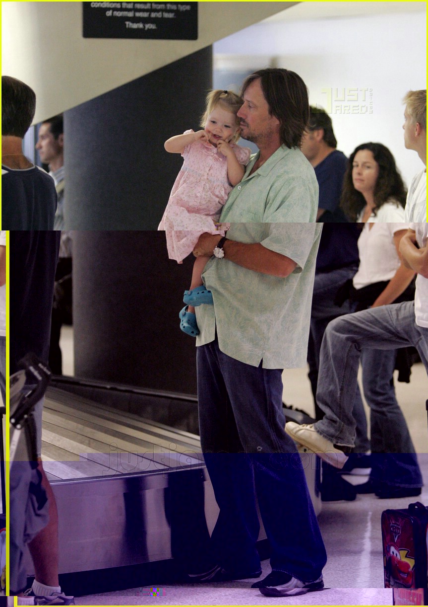 Kevin Sorbo & His Herculean Kids: Photo 489441 | Photos | Just Jared ...