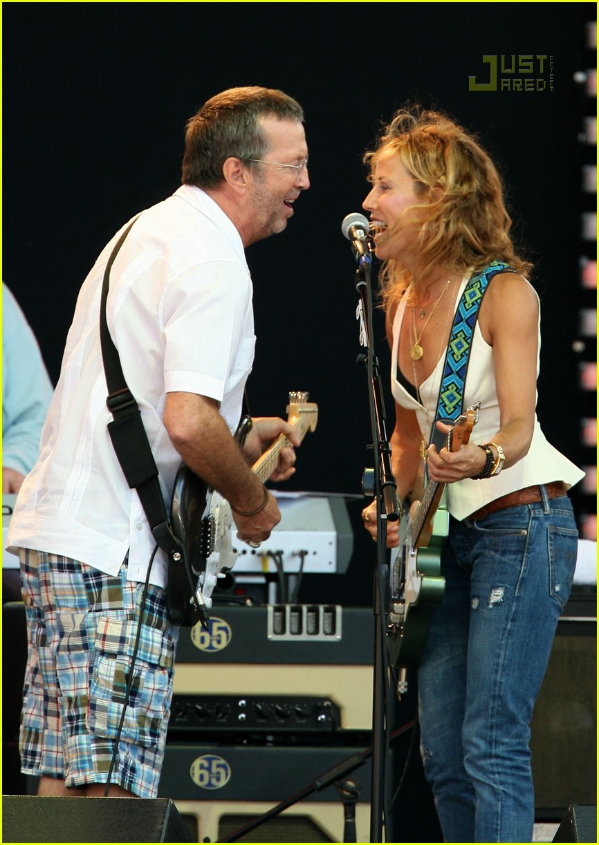 Wyatt Crow Sports Pacifier and Headphones: Photo 510571 | Celebrity ...