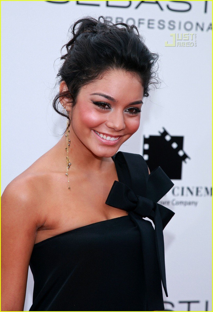 Zanessa @ Hairspray Premiere: Photo 485261 | Photos | Just Jared ...