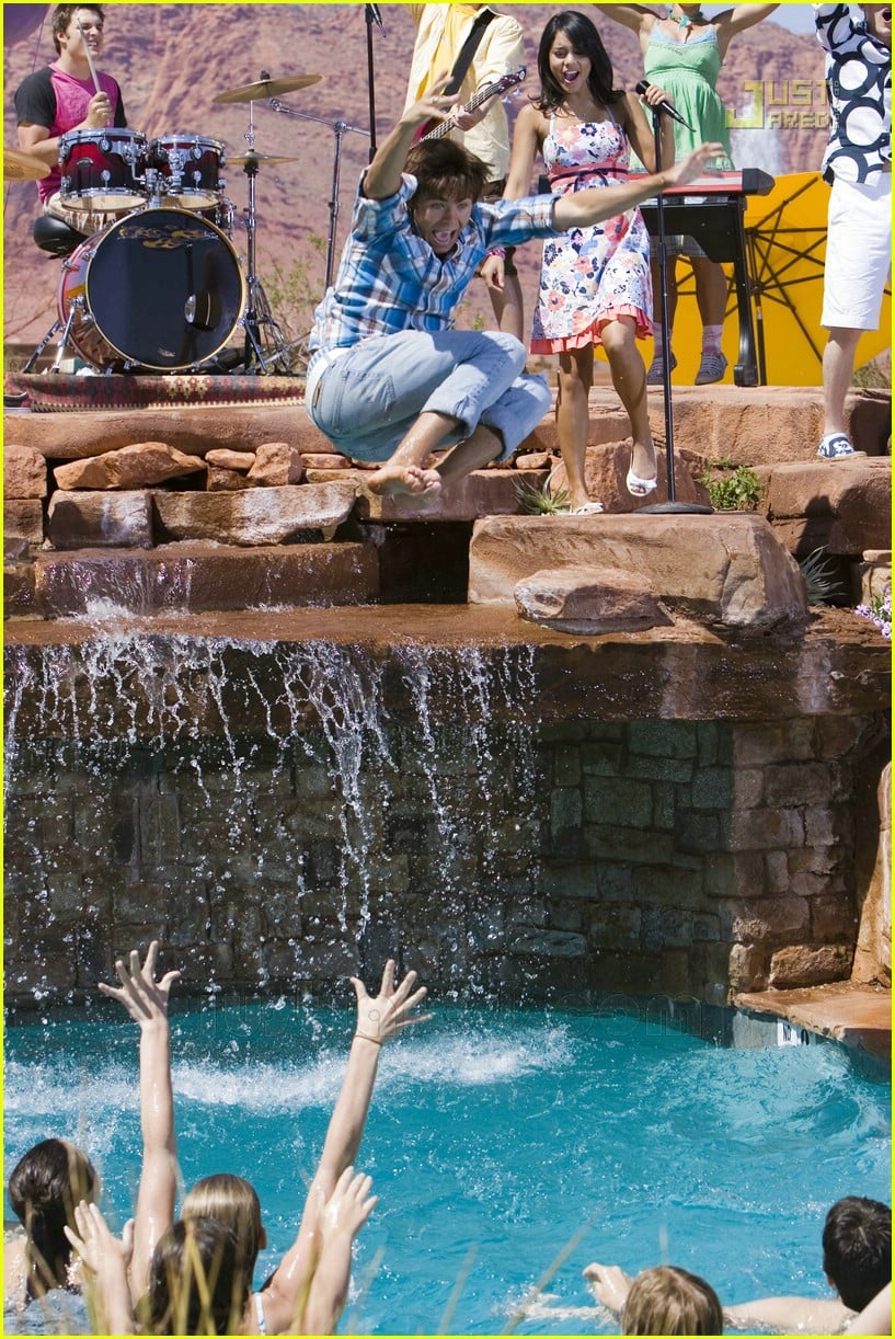 'High School Musical 2' Premieres TODAY!: Photo 534941 | Photos | Just ...