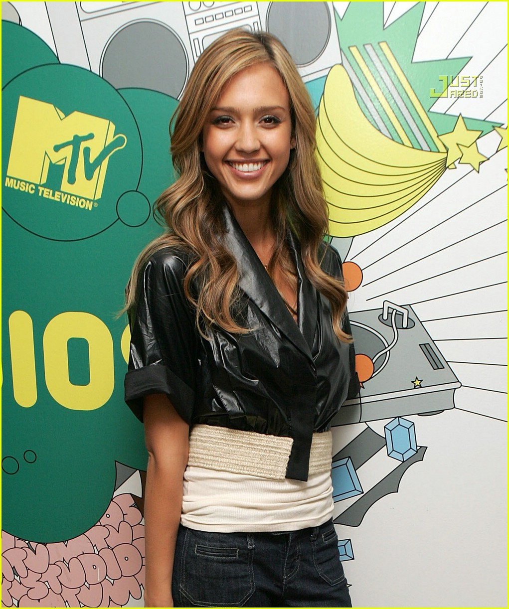Jessica Alba: Darn You, Ross! Darn You!: Photo 604781 | Photos | Just ...