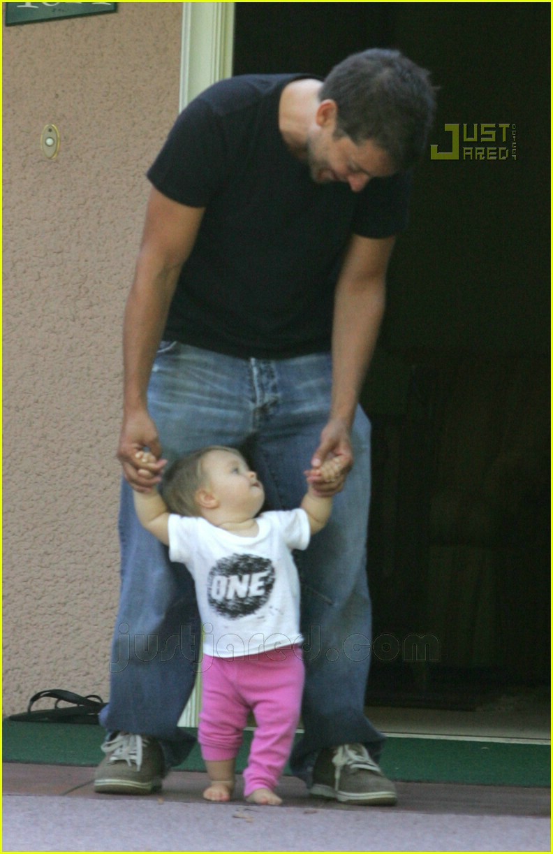Ruby Maguire is a 'Robotech' Baby: Photo 579331 | Photos | Just Jared ...