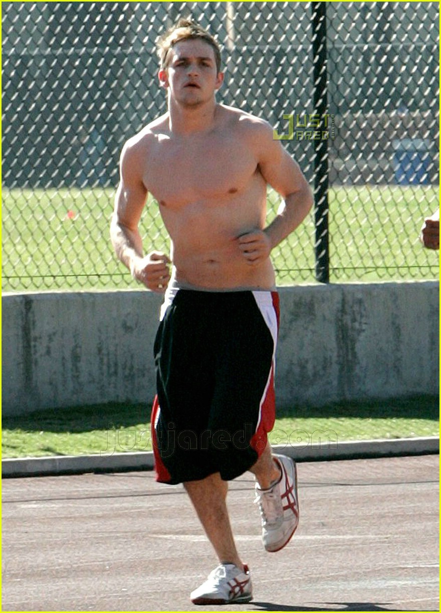 Neil Haskell is Shirtless: Photo 583871 | Photos | Just Jared ...