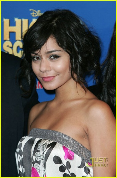 Zanessa @ 'HSM2' London Premiere: Photo 558701 | Photos | Just Jared ...