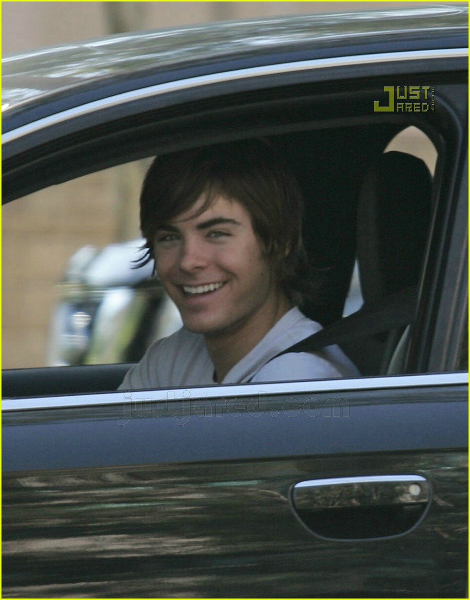 Zac Efron Rehires Jeff Ballard?: Photo 673681 | Photos | Just Jared ...