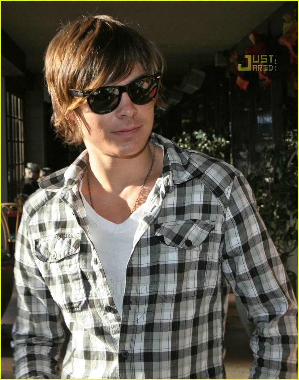 Zac Efron Rehires Jeff Ballard?: Photo 673691 | Zac Efron Photos | Just ...
