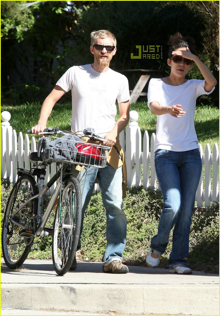 Andrew Featherston: Sandra Oh's Boyfriend: Photo 675041 | Pictures ...