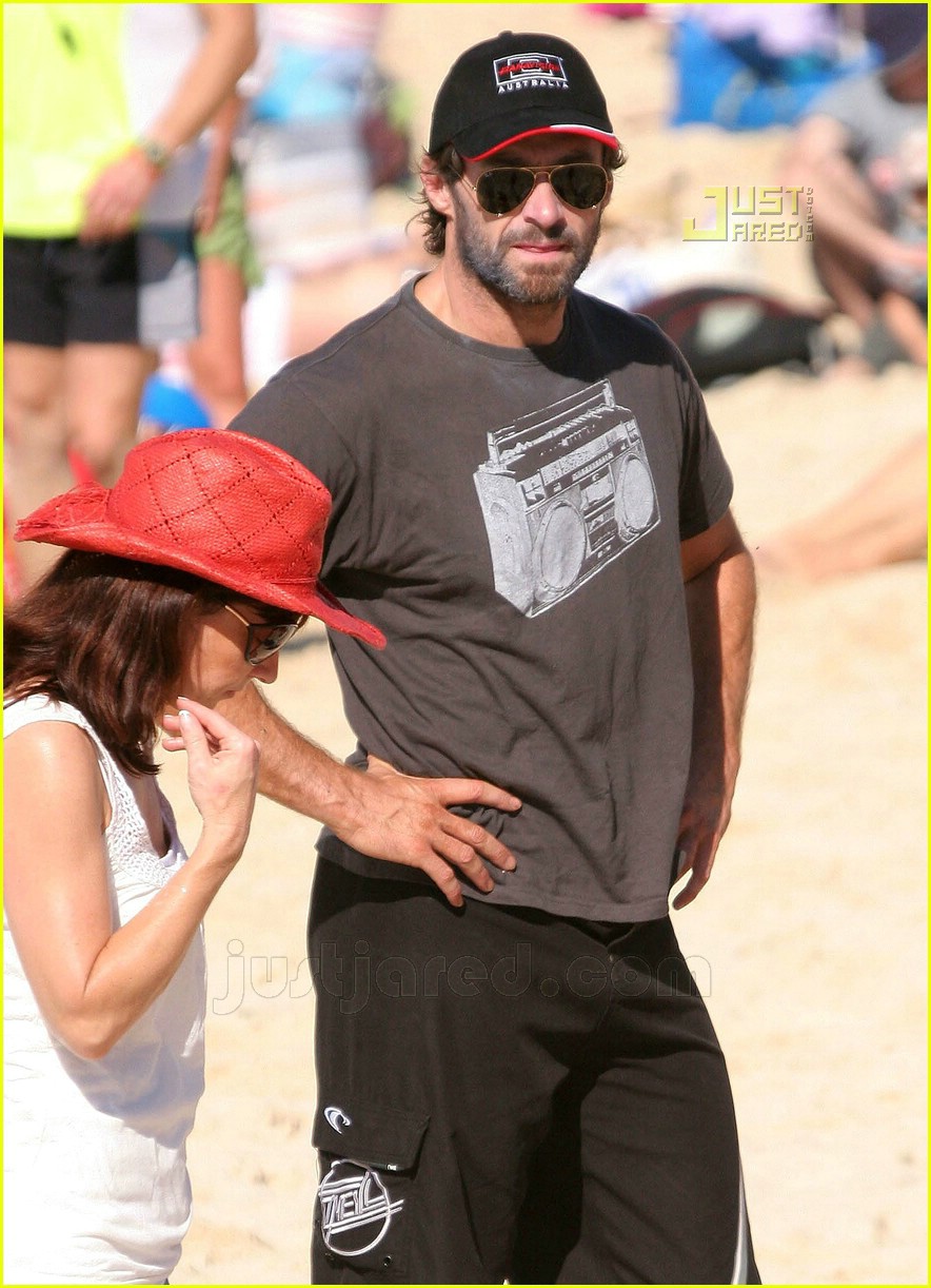 Hugh Jackman Loves Nipper Training: Photo 693741 | Photos | Just Jared: Entertainment News