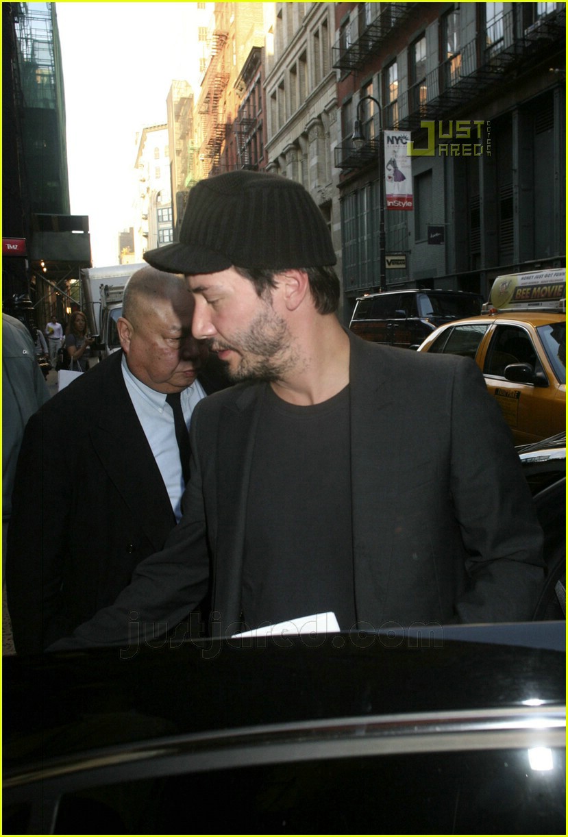 Keanu Reeves: Steamy Kiss with Hallie Meyers-Shyer!: Photo 684321 ...