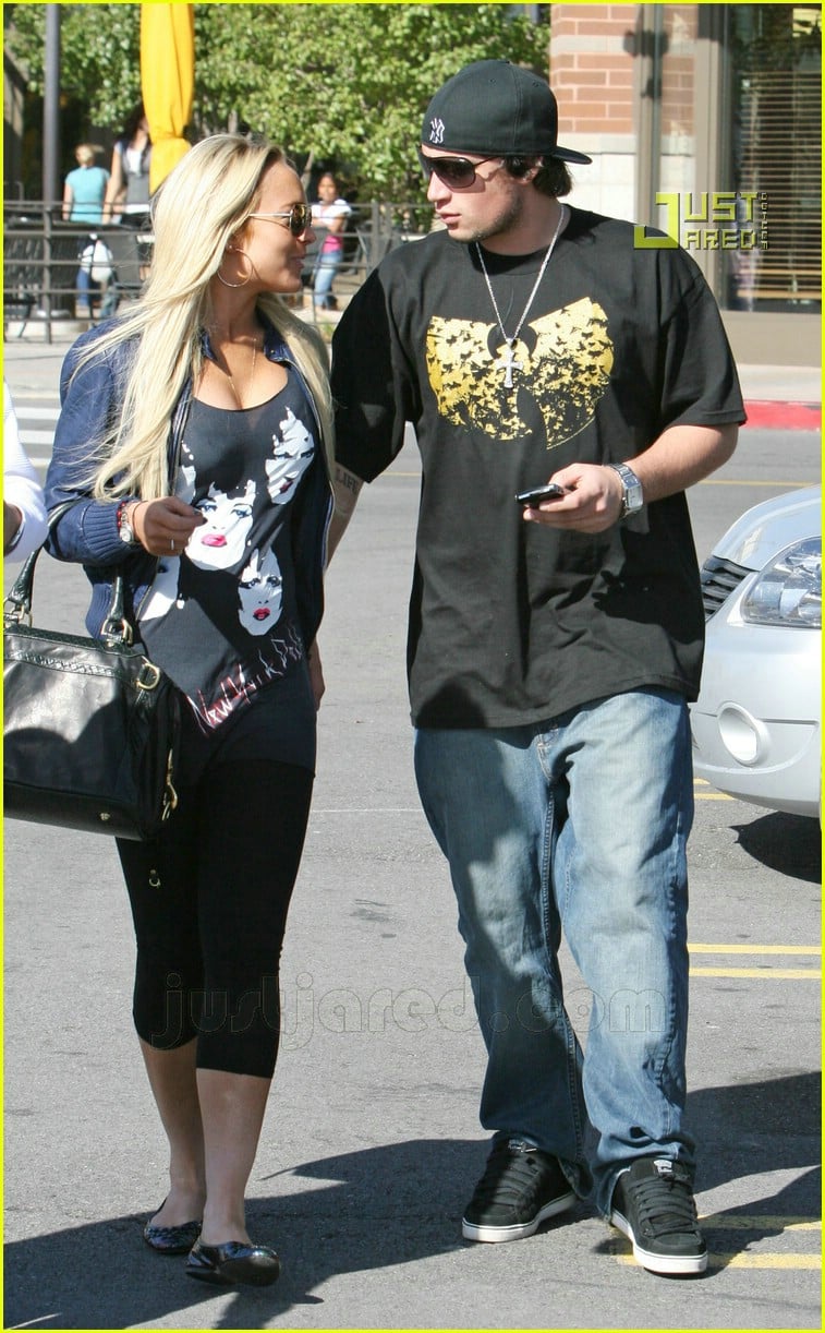 Riley Giles: Lindsay Lohan, Hold My Hand: Photo 654261 | Photos | Just ...