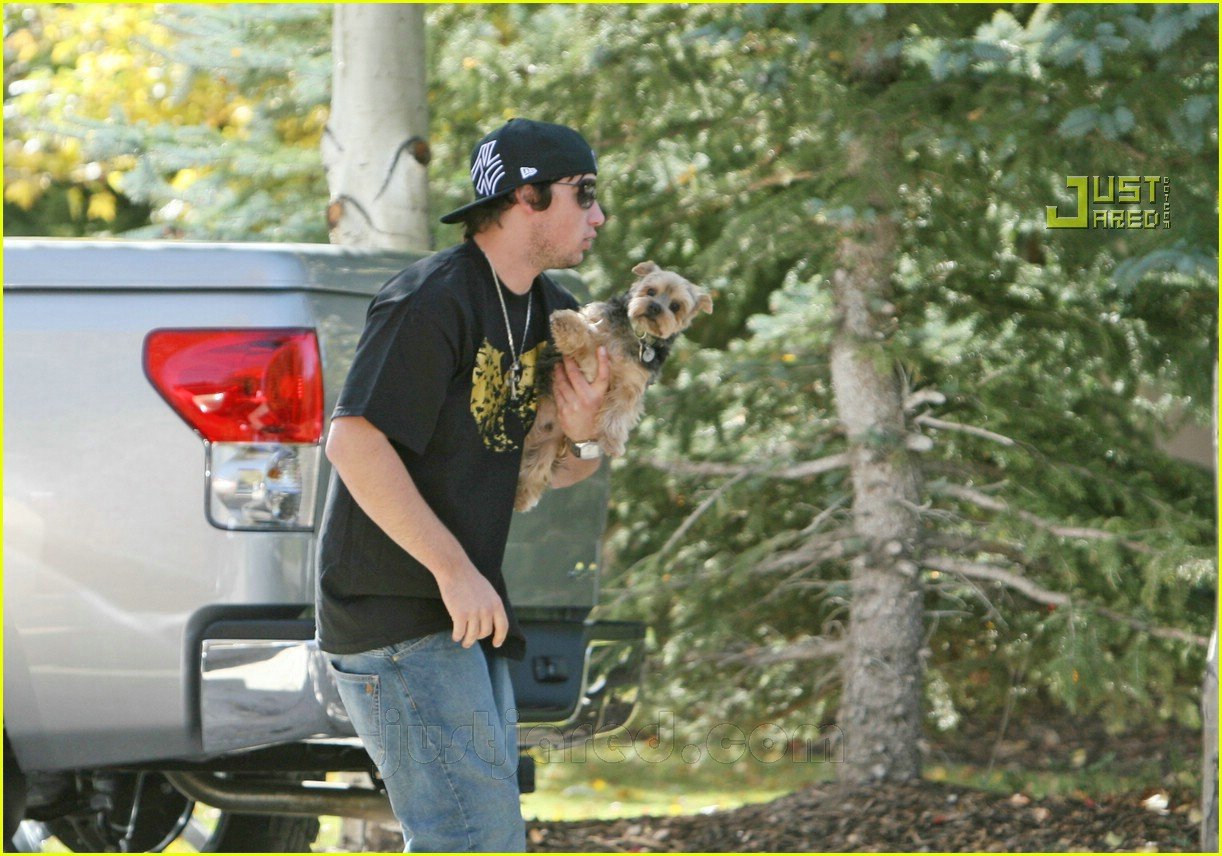 Riley Giles: Lindsay Lohan, Hold My Hand: Photo 654381 | Photos | Just ...