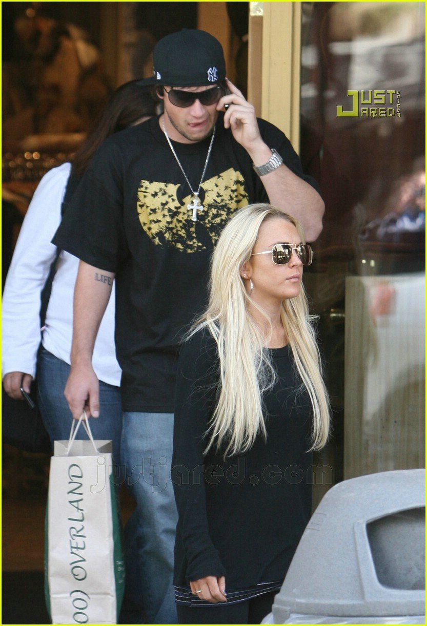 Riley Giles: Lindsay Lohan, Hold My Hand: Photo 654391 | Lindsay Lohan ...