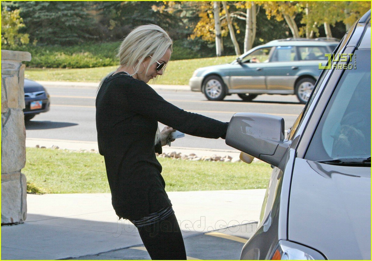 Riley Giles: Lindsay Lohan, Hold My Hand: Photo 654471 | Photos | Just ...